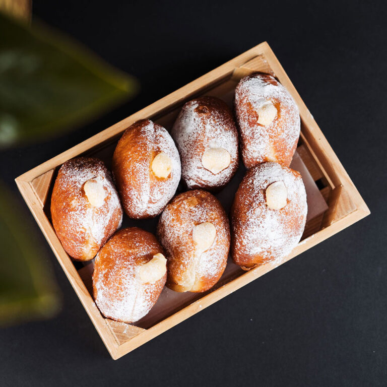 Vanilla Custard Donuts - Hyatt Pantry Restaurant - Wynyard Quarter ...